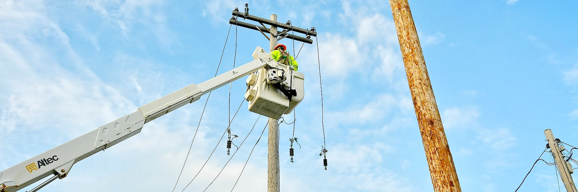P&CG Conducts Annual Pole Top Rescue Training | Power & Construction Group, Inc